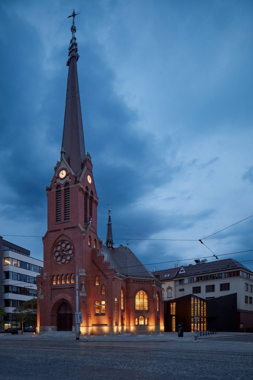 Atelier-r refreshes neo-gothic church with angular black extension - Zarkon Group Real Estate ...